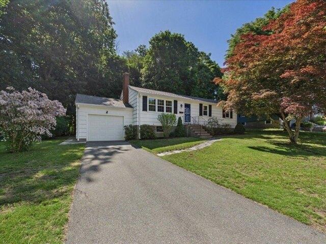 3 bedroom, Canton MA 02021 103931815
