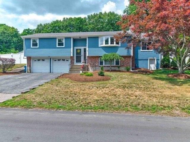 3 bedroom, Canton MA 02021 104788583