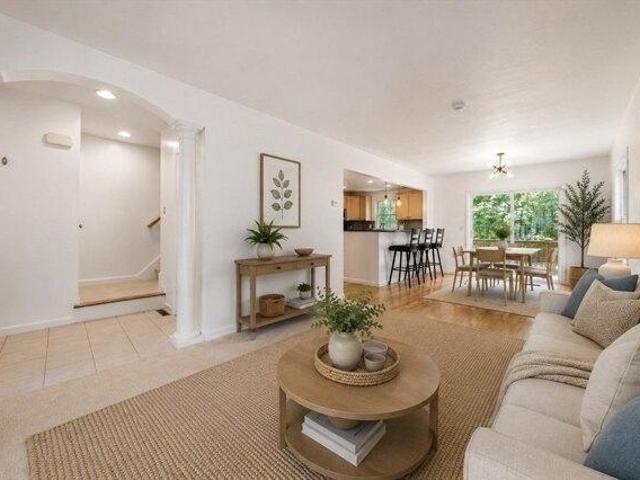 3 bedroom, Canton MA 02021 105113532