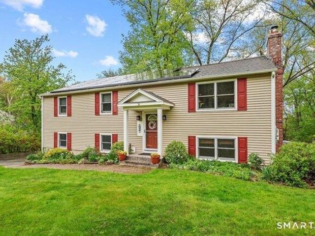 3 bedroom, Canton CT 06019 102318682