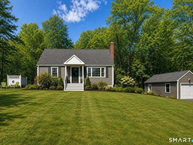 3 bedroom, Canton CT 06019 103885988
