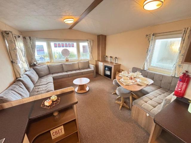 3 bedroom caravan for sale