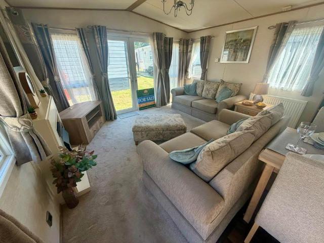 3 bedroom caravan for sale
