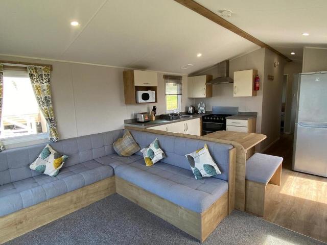 3 bedroom caravan for sale
