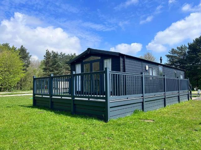 3 bedroom caravan for sale