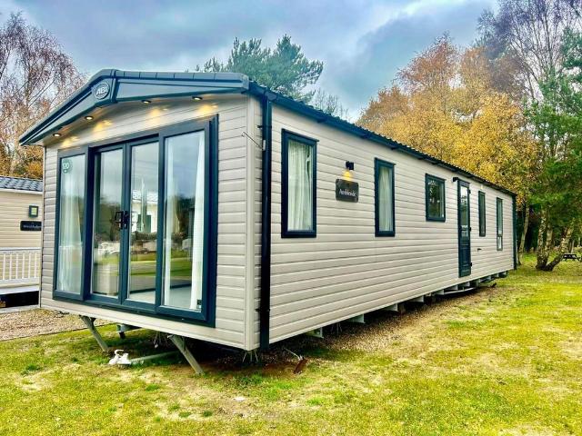 3 bedroom caravan for sale