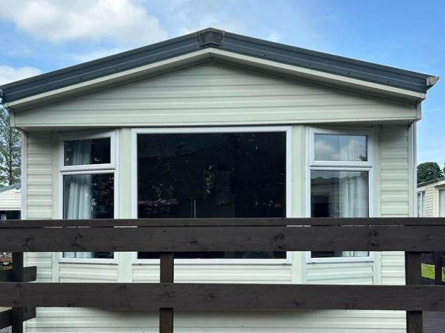 3 bedroom caravan for sale