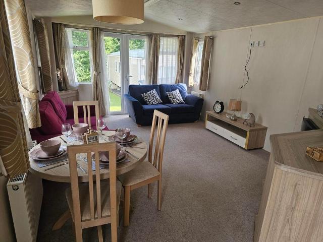 3 bedroom caravan for sale