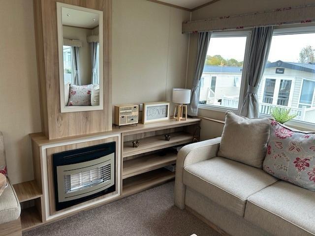 3 bedroom caravan for sale