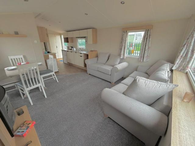 3 bedroom caravan for sale