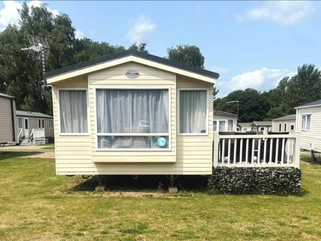 3 bedroom caravan for sale