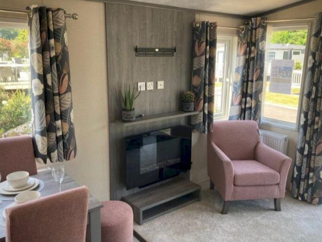 3 bedroom caravan for sale