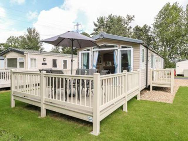 3 bedroom caravan for sale