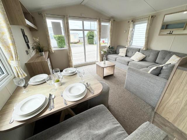 3 bedroom caravan for sale