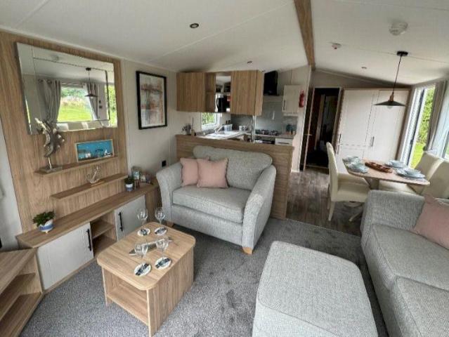 3 bedroom caravan for sale