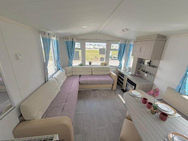 3 bedroom caravan for sale