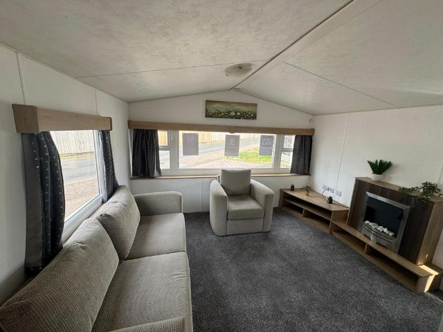 3 bedroom caravan for sale