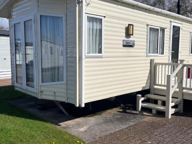 3 bedroom caravan for sale