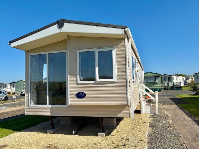 3 bedroom caravan for sale