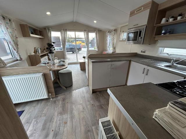 3 bedroom caravan for sale