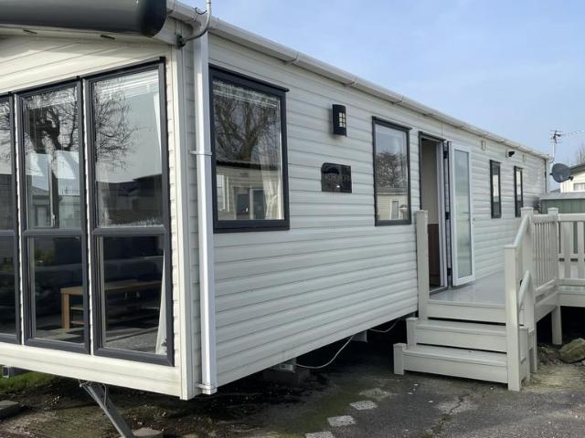 3 bedroom caravan for sale