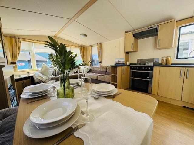 3 bedroom caravan for sale