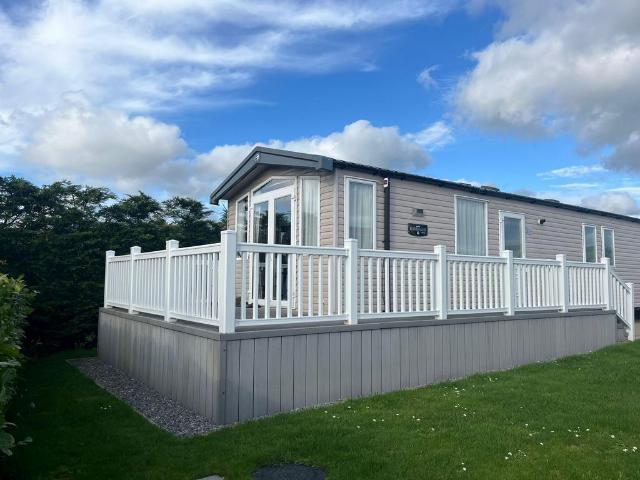 3 bedroom caravan for sale