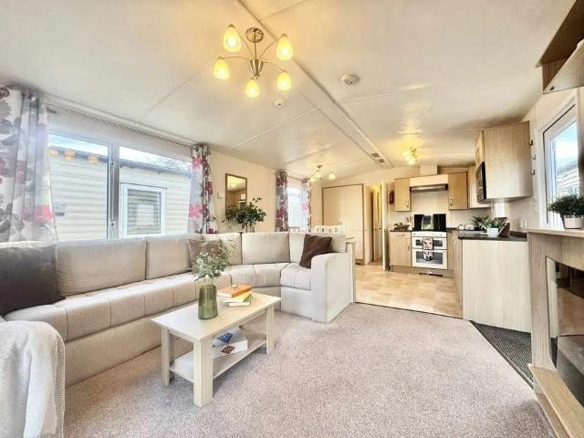 3 bedroom caravan for sale