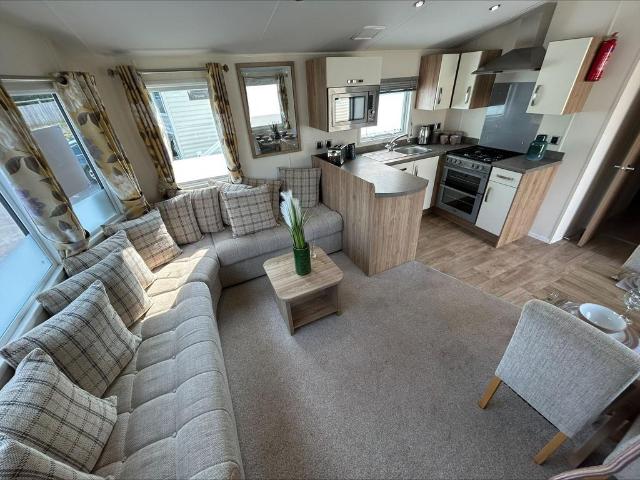 3 bedroom caravan for sale