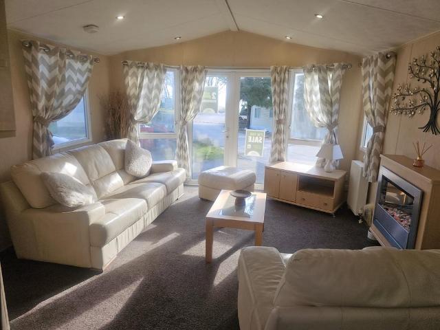 3 bedroom caravan for sale