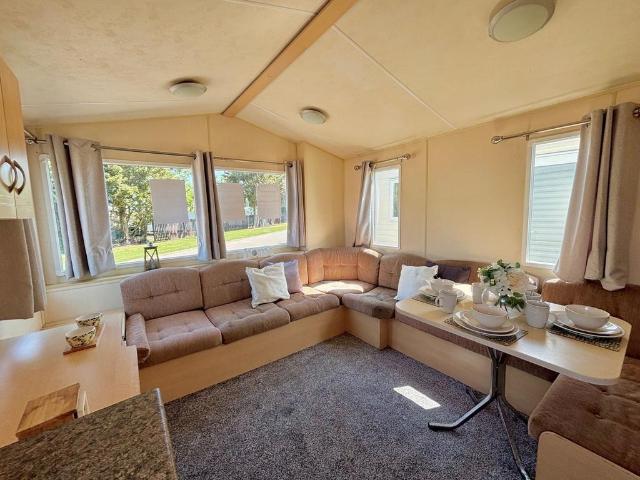3 bedroom caravan for sale