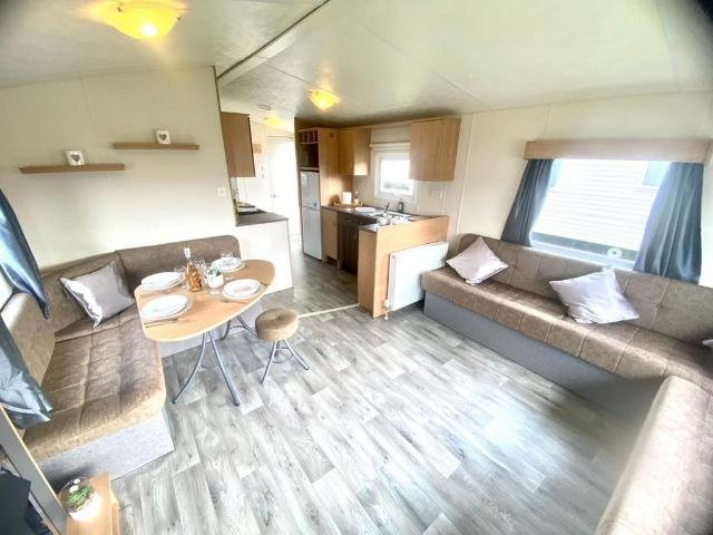 3 bedroom caravan for sale