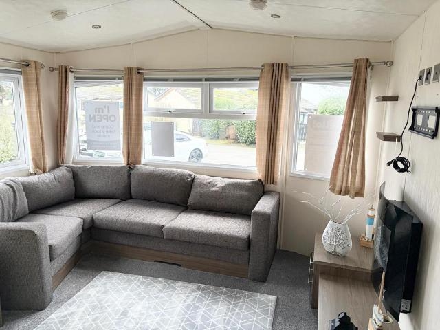 3 bedroom caravan for sale