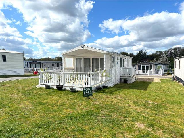 3 bedroom caravan for sale