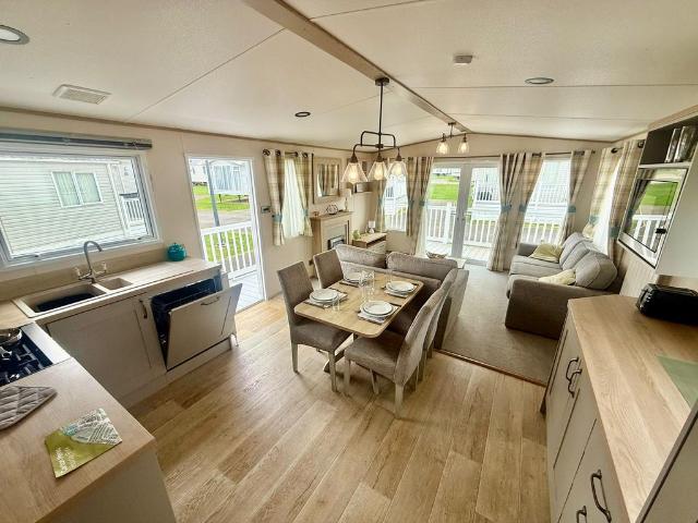 3 bedroom caravan for sale