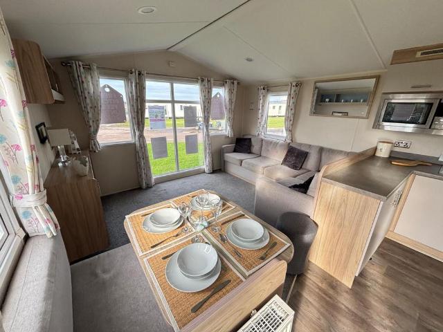 3 bedroom caravan for sale