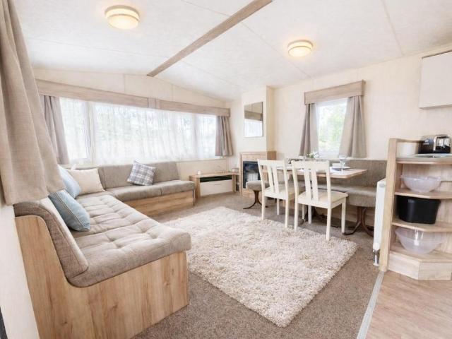 3 bedroom caravan for sale