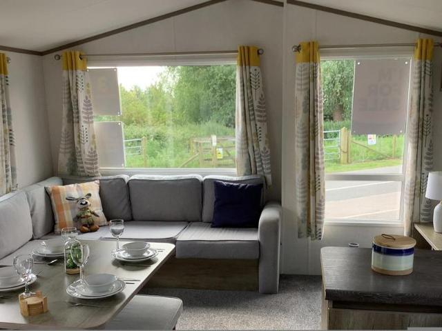 3 bedroom caravan for sale
