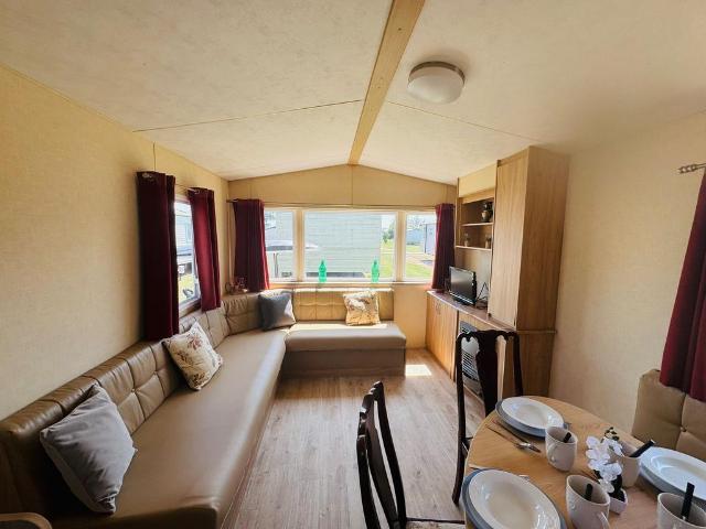3 bedroom caravan for sale