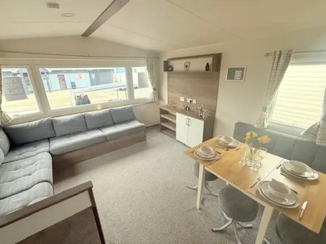 3 bedroom caravan for sale