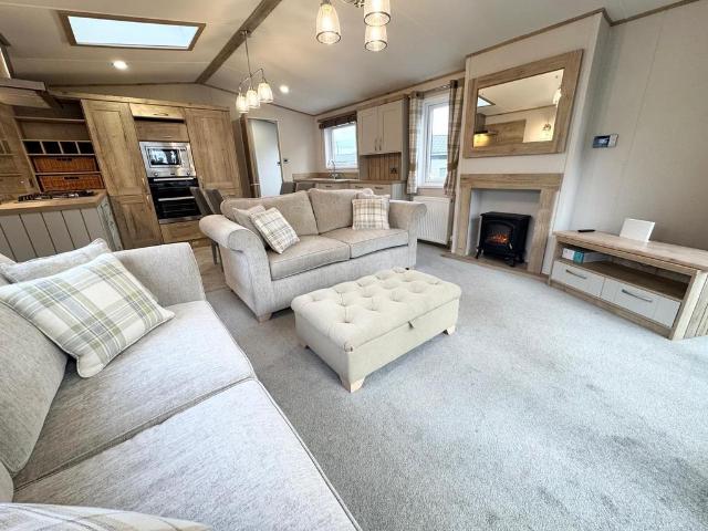 3 bedroom caravan for sale
