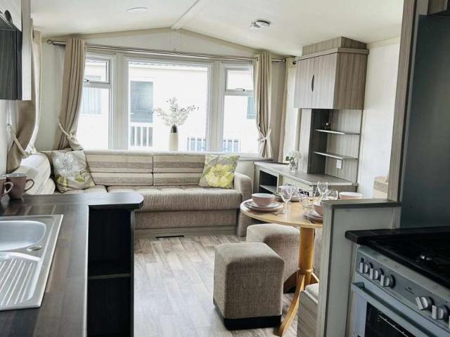 3 Bedroom Caravan Mobile Home