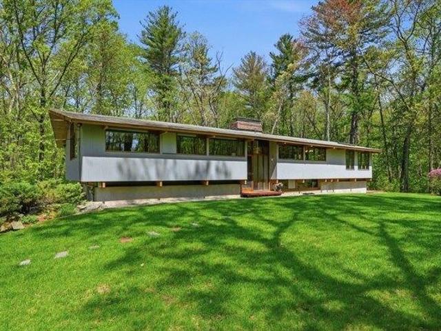 3 bedroom, Carlisle MA 01741 104377090