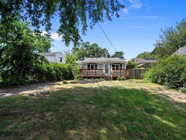 3 bedroom, Carver MA 02330 104652988
