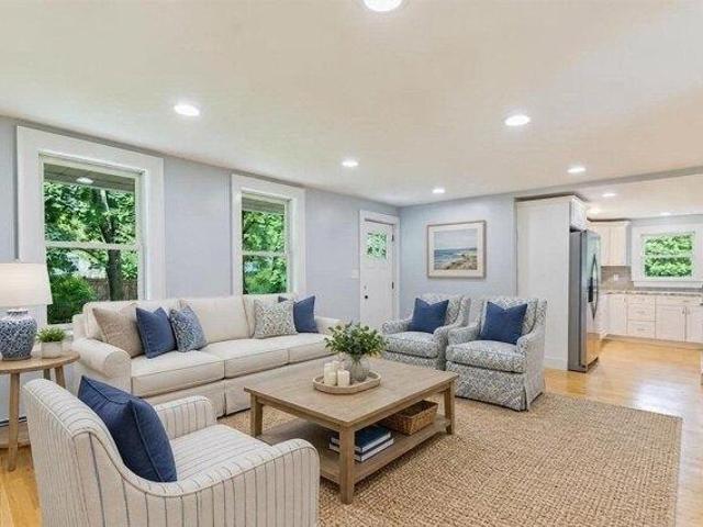 3 bedroom, Carver MA 02330 105080264