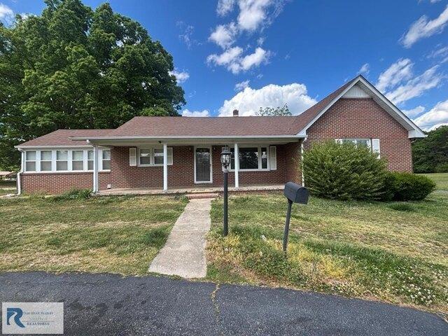 3 bedroom, Cascade VA 24069 104900161