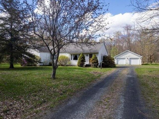 3 bedroom, Castleton VT 05735 105143864