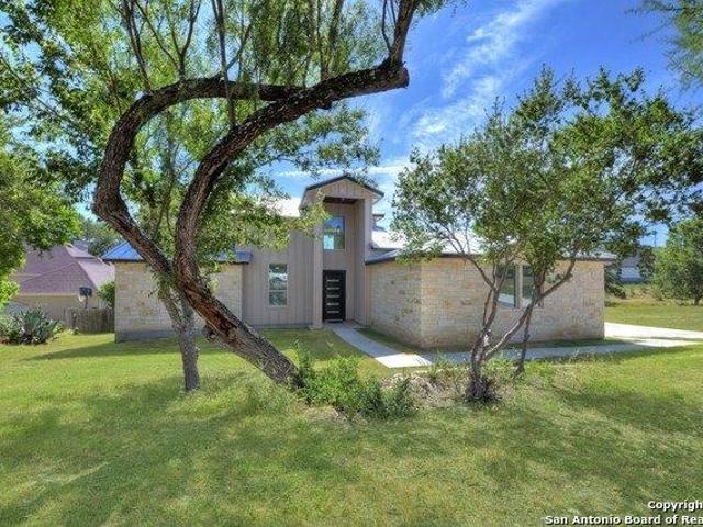 3 bedroom, Castroville TX 78009 94172318