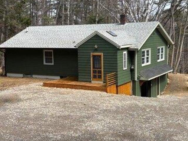 3 bedroom, Center Harbor NH 03226 102254264