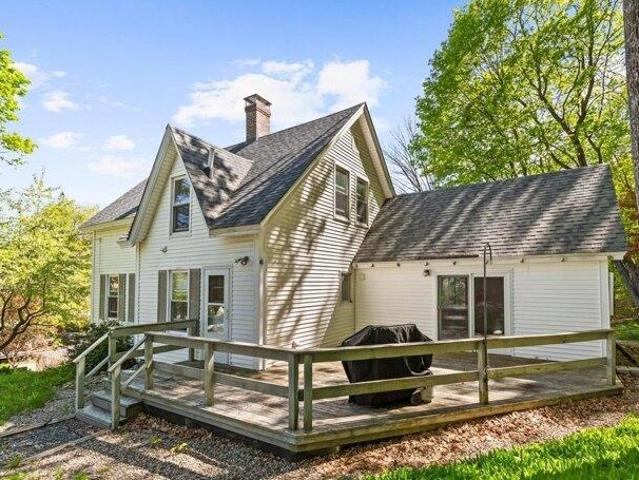 3 bedroom, Center Harbor NH 03226 LS103018276